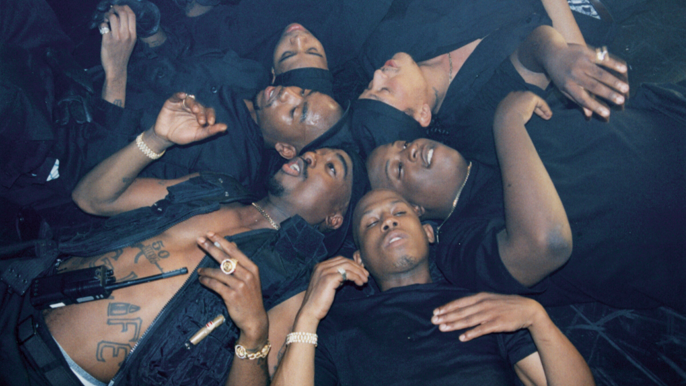 Tupac Citeert Thug Life Thug Life Album Photoshoot In Los Angeles